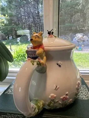 Winnie-the-Pooh | Art | Rare Vintage Winnie The Pooh White Porcelain ...